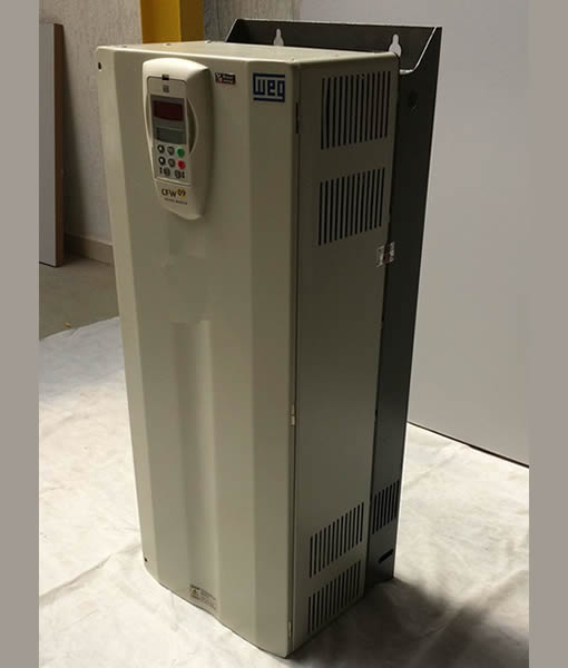 Inversor WEG CFW09 380V 100CV | Manutenção Industrial